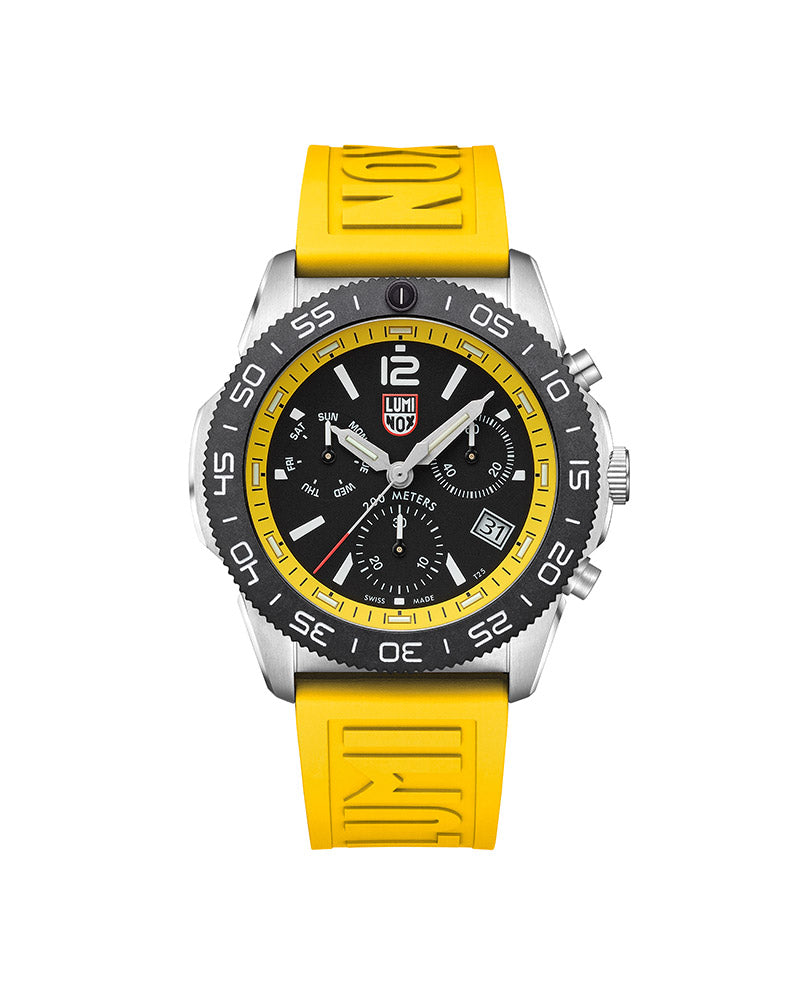 Luminox Pacific Diver Chrono herreklokke med lenke og gul rem (44mm) – klokker.no